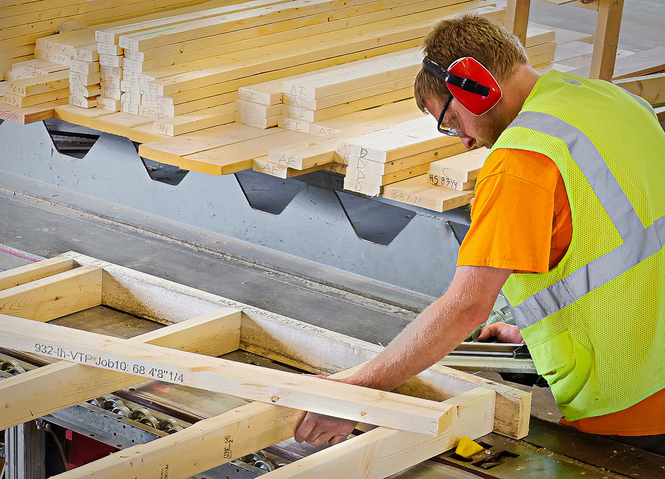 How Panelized Construction Reduces On-Site Labor | EdgeBuilder